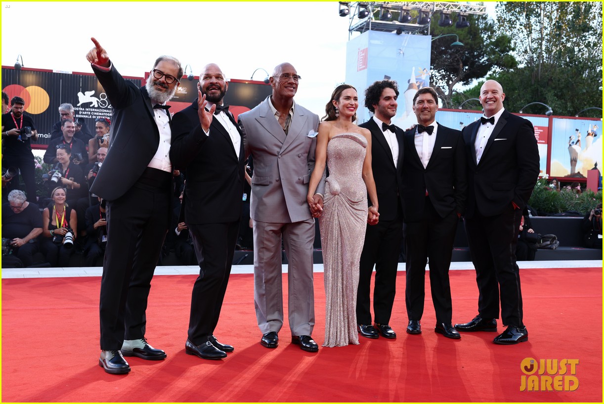 Emily Blunt & Dwayne 'The Rock' Johnson Reunite for 'The Smashing ...