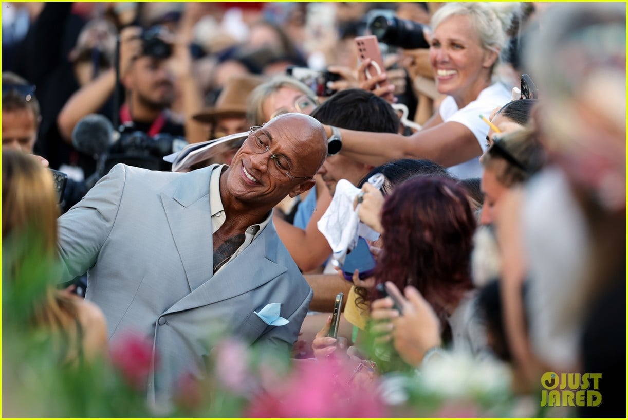 Emily Blunt & Dwayne 'The Rock' Johnson Reunite for 'The Smashing ...