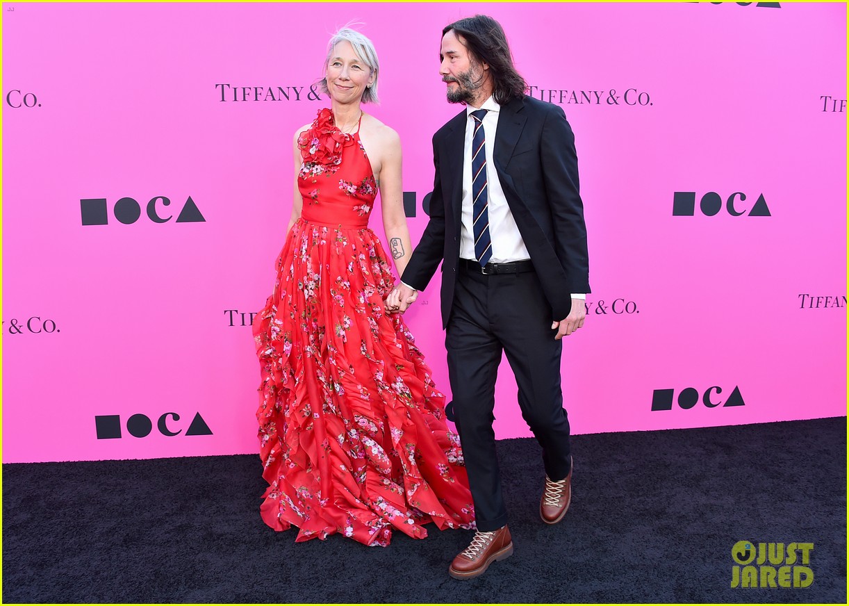 Keanu Reeves' Rep Shuts Down Marriage Rumors After Viral Social Media ...