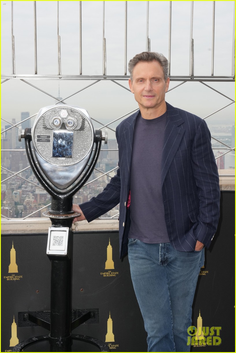 'Law & Order' Cast Visits the Empire State Building for Photo Call ...