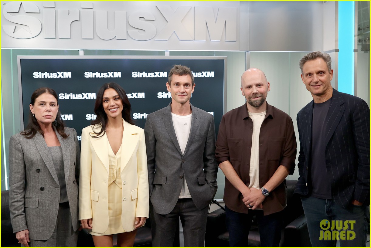 'Law & Order' Cast Visits the Empire State Building for Photo Call ...