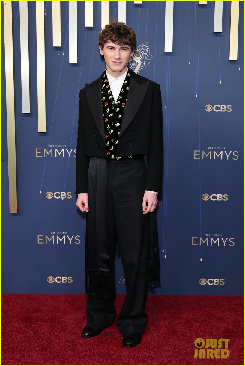 'The White Lotus' Season 3 Cast Step Out in Fashionable Looks for Emmy ...