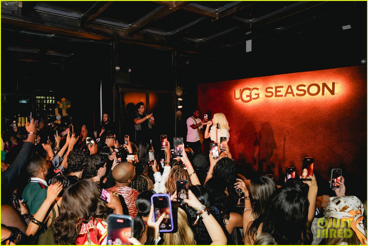Mariah the Scientist Hosts UGG's Fall Kickoff Party in Brooklyn with ...