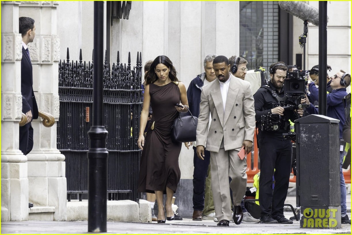 Michael B. Jordan Spotted Filming 'Thomas Crown Affair' Movie with ...