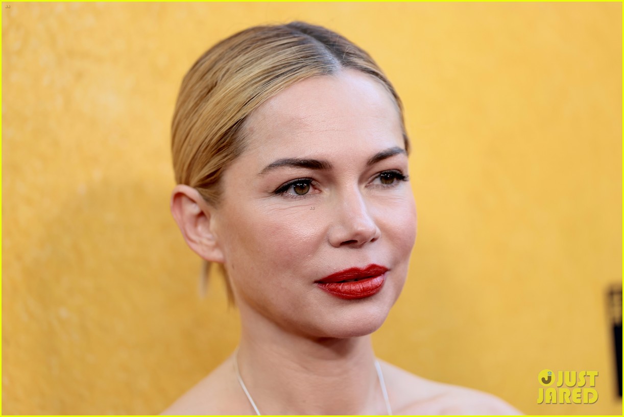 Michelle Williams Brings BFF Busy Philipps to Support Husband Thomas Kail at 'Hamilton' Movie ...