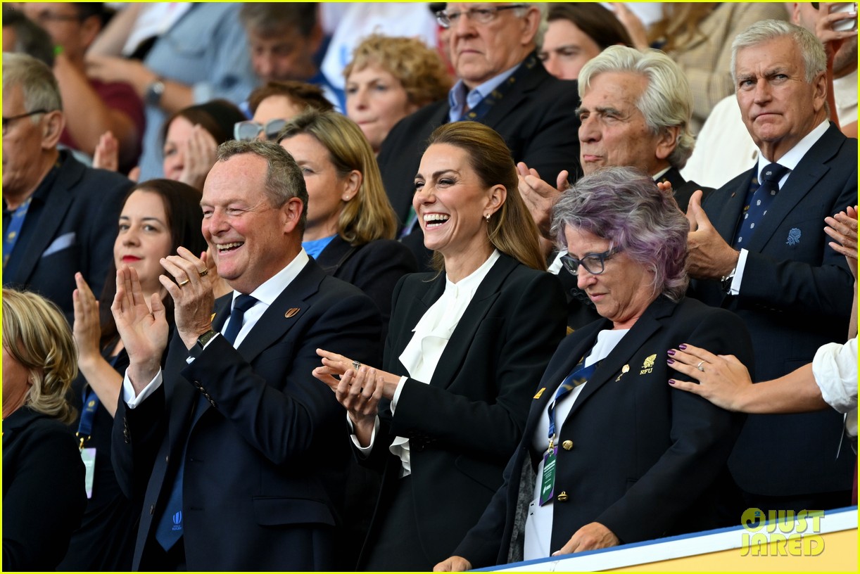 Kate Middleton Seemingly Ditches Blonde Hair Already for Signature ...