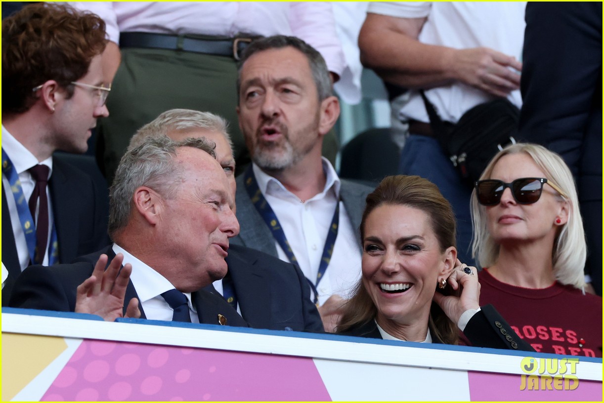 Kate Middleton Seemingly Ditches Blonde Hair Already for Signature ...