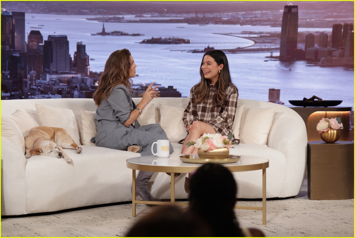 Miranda Cosgrove Reveals How She Used Pierson Fode to Make Her Ex ...