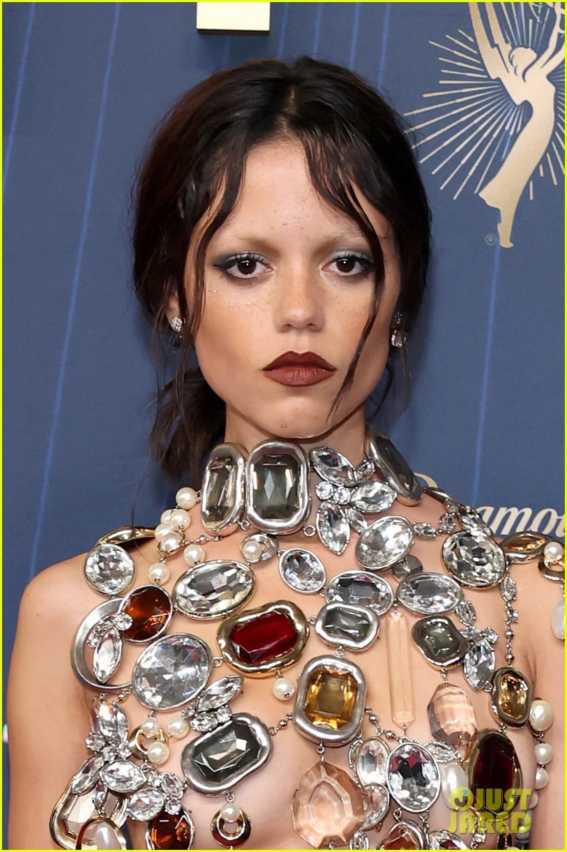 Jenna Ortega Is Dripping in Jewels at Emmys 2025: Photo 5202890 | Photos | Just Jared: Celebrity ...