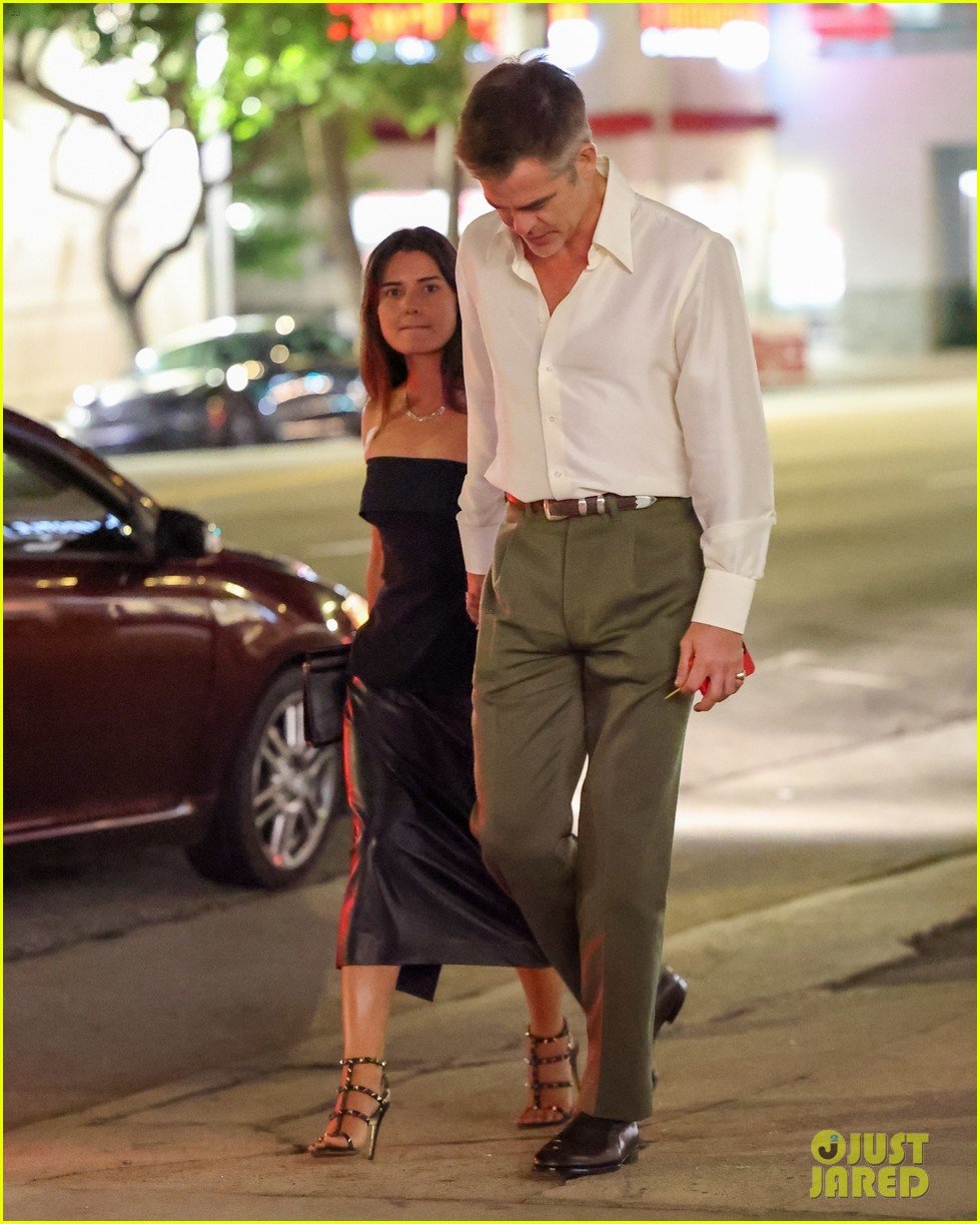 Chris Pine & Girlfriend Keana Sky Wenger Hold Hands During Night Out with Friends: Photo 5208299 ...
