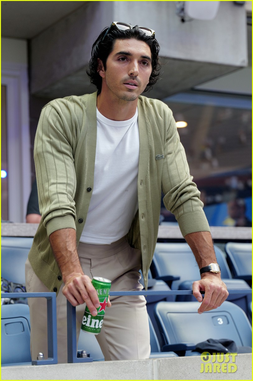 Rami Malek & Christian Slater Have 'Mr. Robot' Reunion at US Open 2025 ...