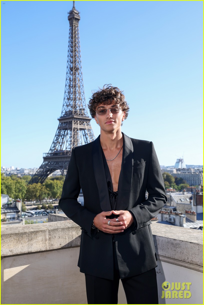 Lola Tung, Christopher Briney & 'The Summer I Turned Pretty' Cast Celebrate Series Finale ...