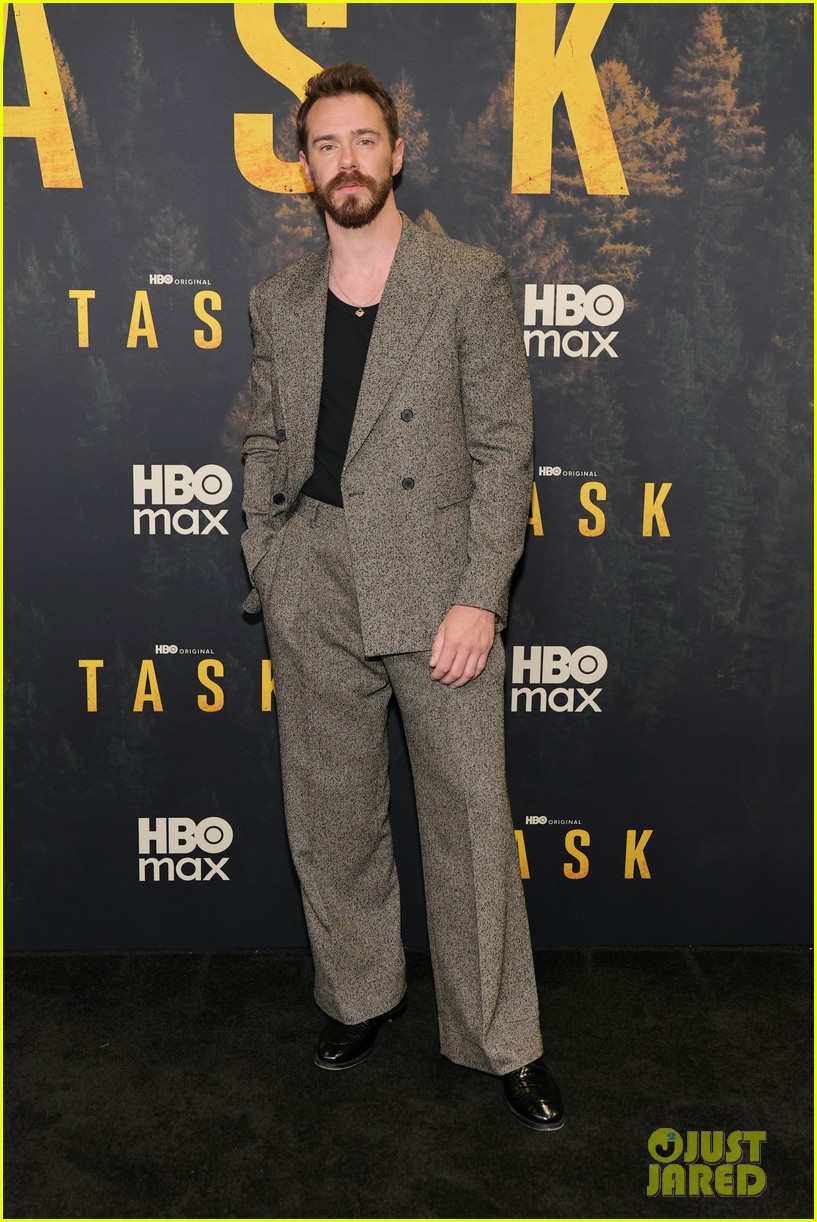 Mark Ruffalo & Tom Pelphrey Step Out for 'Task' Premiere in NYC!: Photo 5197603 | Kaley Cuoco ...