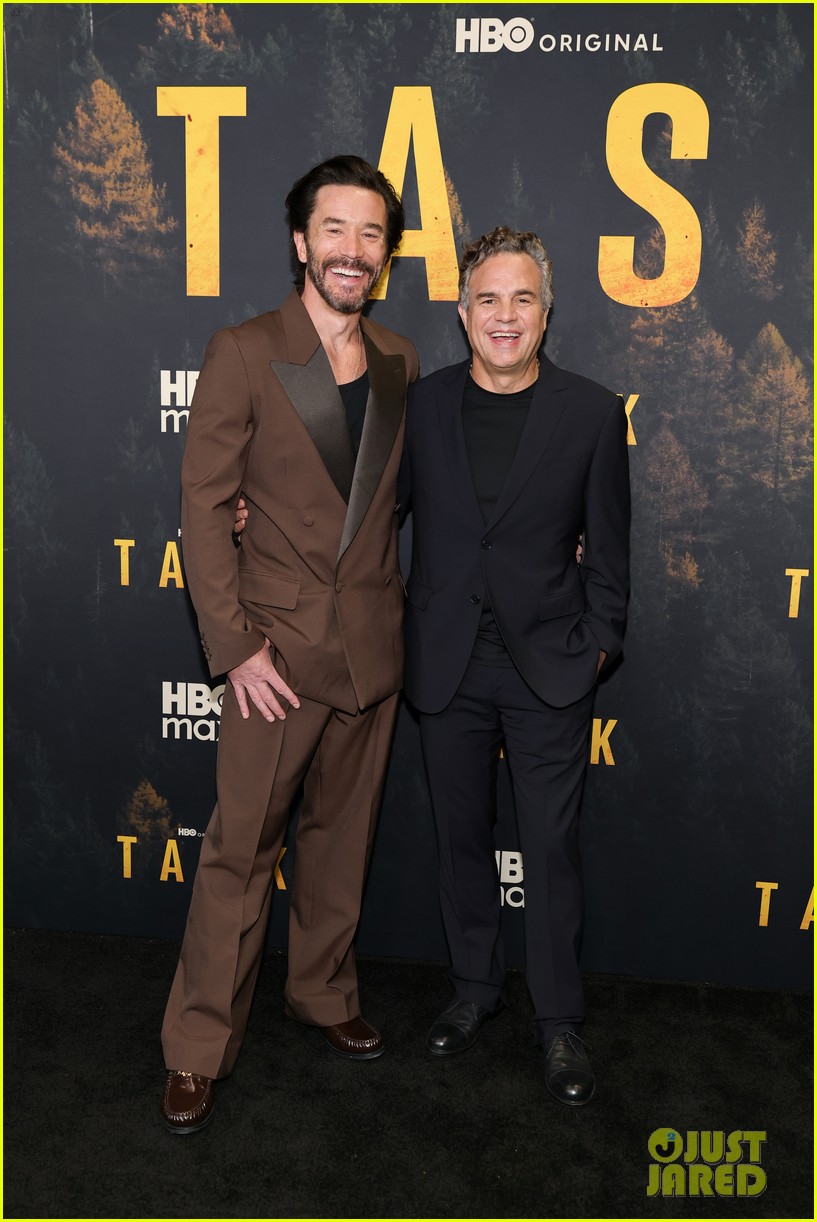 Mark Ruffalo & Tom Pelphrey Step Out for 'Task' Premiere in NYC!: Photo 5197636 | Kaley Cuoco ...