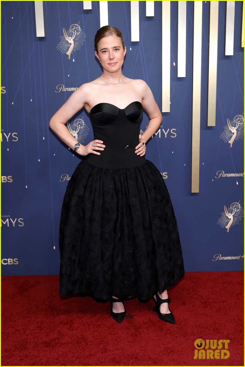 'The Pitt' Cast at Emmys 2025: Stars of HBO Max TV Series Hit the Red ...