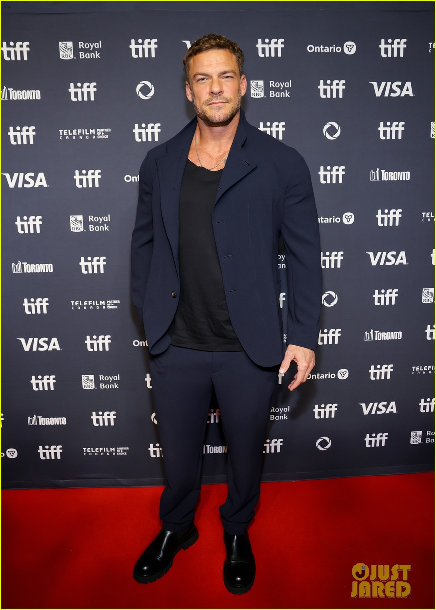 Shailene Woodley, Ben Foster, & Alan Ritchson Bring New Movie 'Motor ...