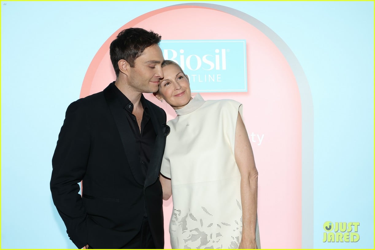 Ed Westwick & Kelly Rutherford Have 'Gossip Girl' Reunion at Biosil's ...