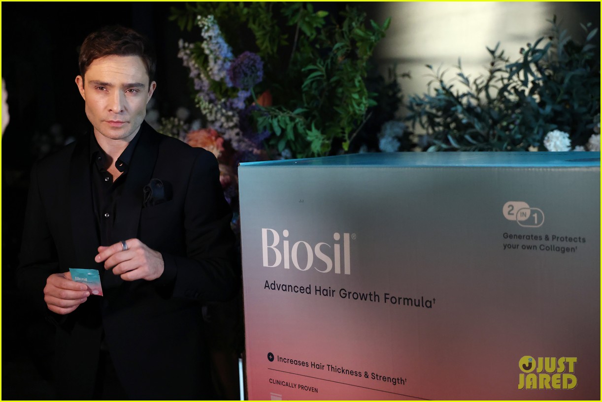 Ed Westwick & Kelly Rutherford Have 'Gossip Girl' Reunion at Biosil's ...