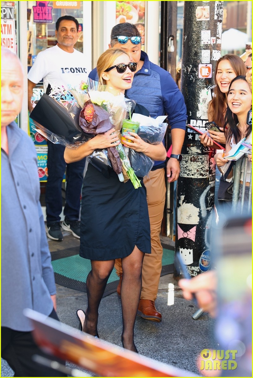 Addison Rae Signs Copies of Her W Magazine Cover for Fans in NYC on Her ...