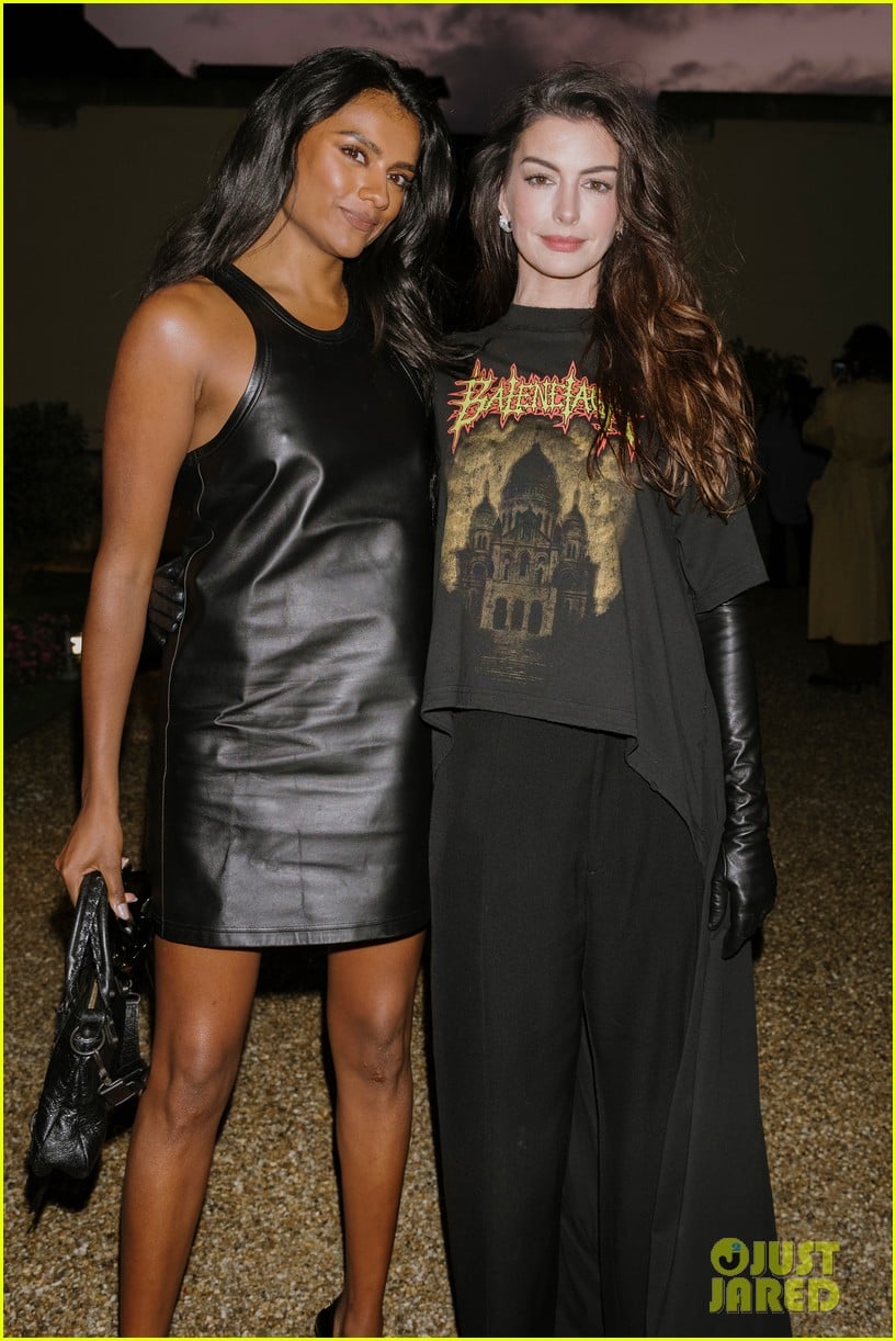 'Devil Wears Prada 2' Co-Stars Anne Hathaway & Simone Ashley Reunite at ...