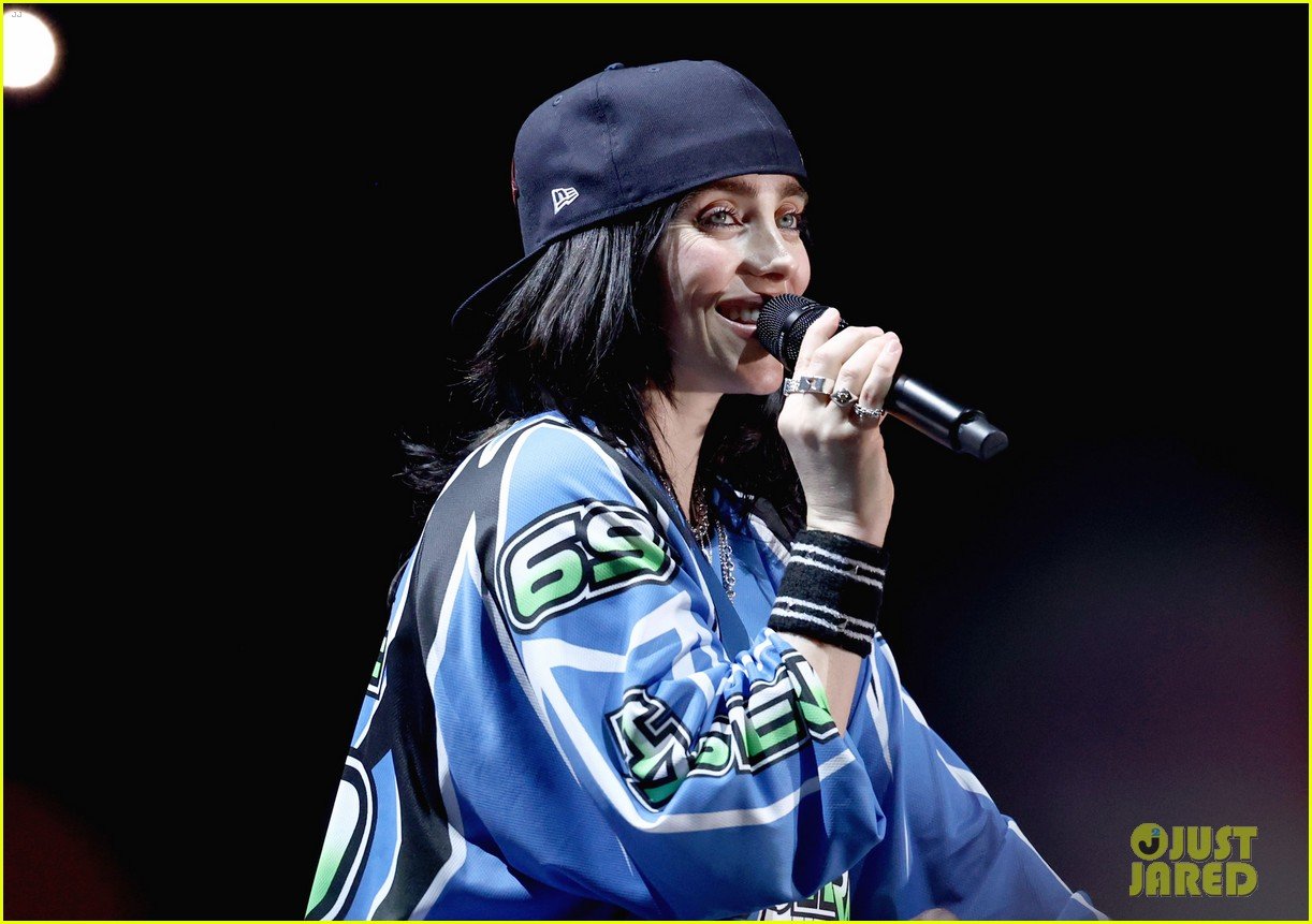 Billie Eilish Violently Grabbed by Fan in Scary Attack During Miami ...