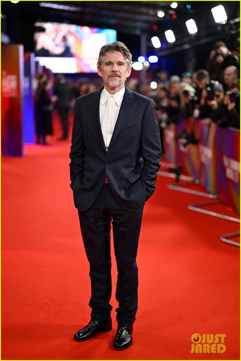 Ethan Hawke & Andrew Scott Premiere New Movie 'Blue Moon' at BFI London ...