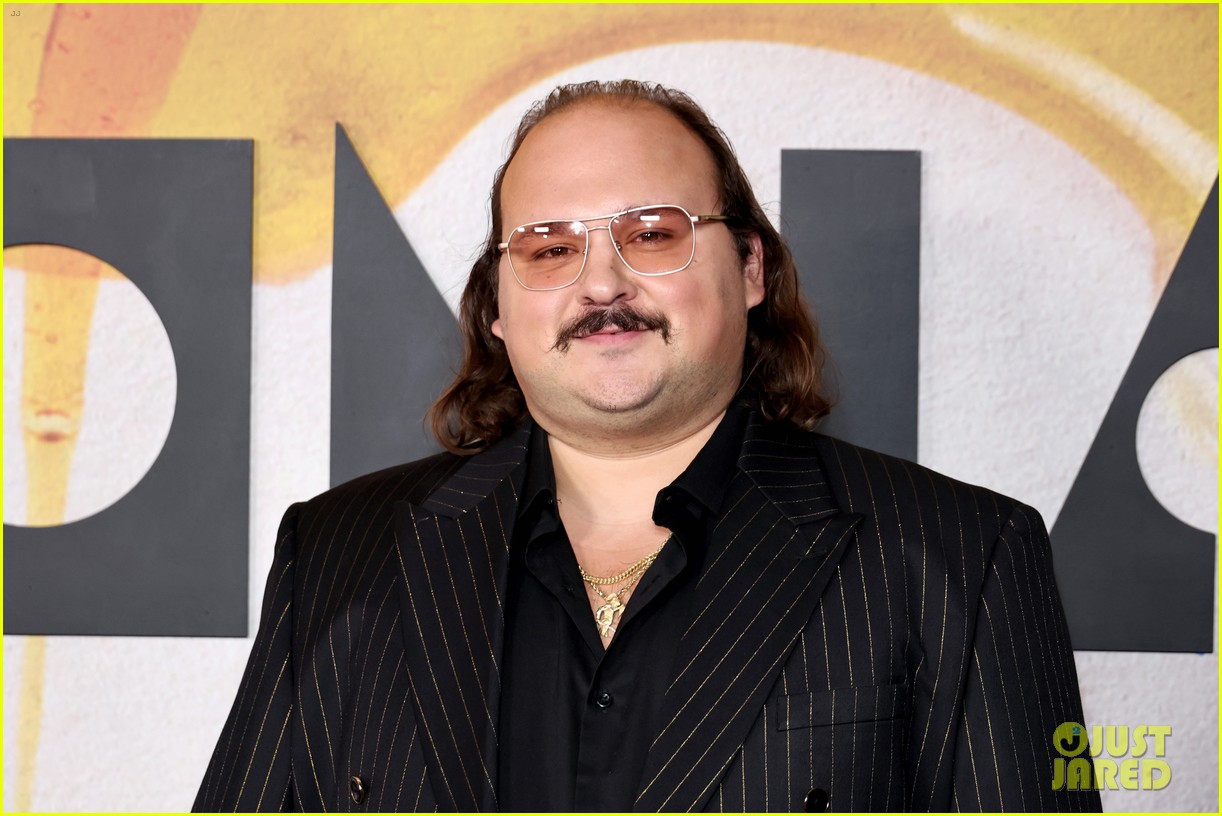 Emma Stone, Jesse Plemons, & More Step Out for 'Bugonia' Premiere in ...