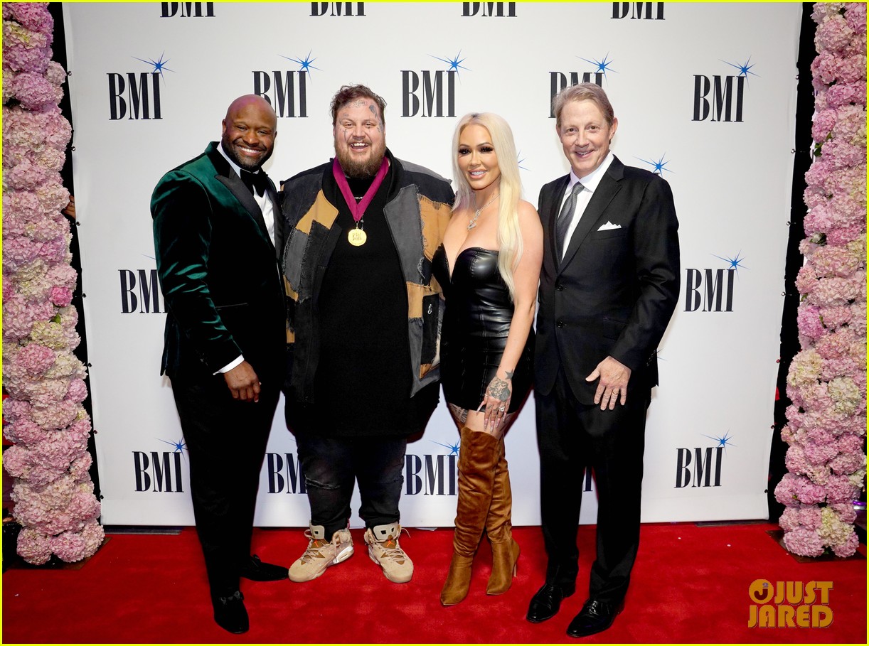 Bunnie XO Responds to Criticism for Taking Jelly Roll Back After He ...