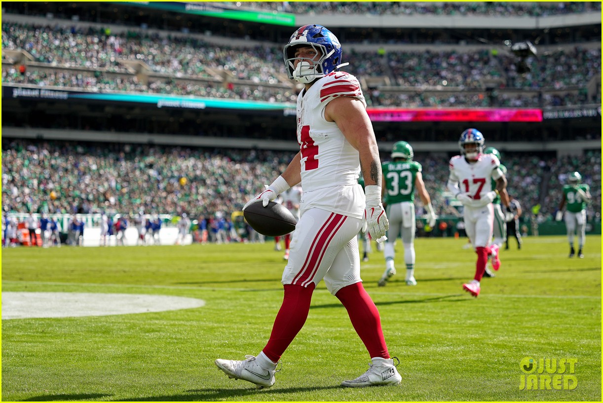 What Happened to Cam Skattebo? Giants Player Suffers Gruesome Injury ...