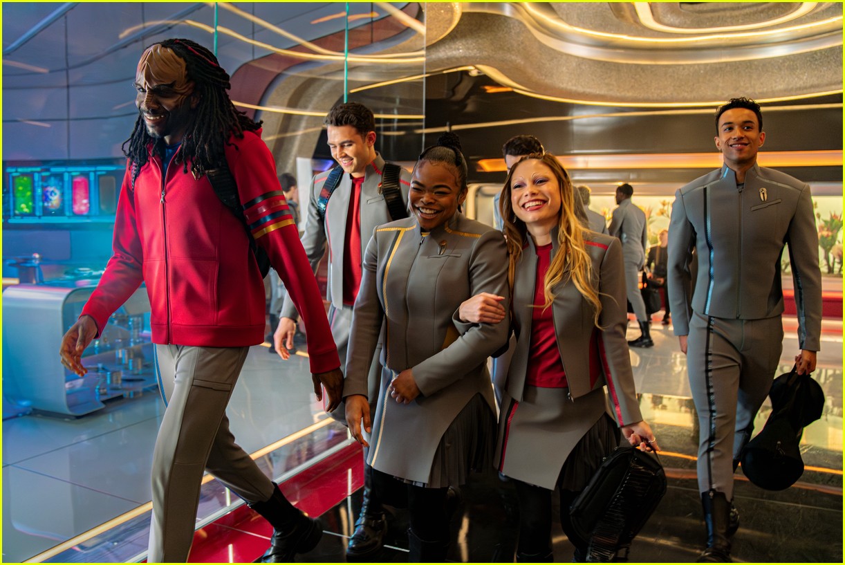 Stephen Colbert Joins Cast of 'Star Trek: Starfleet Academy,' Role ...