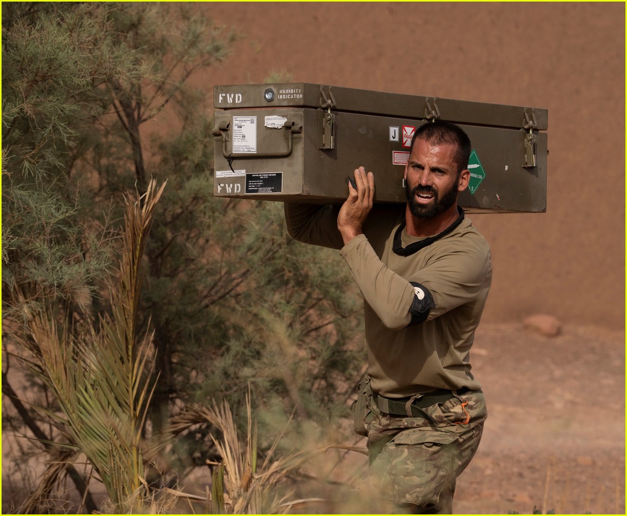 Eric Decker & Wife Jessie James Decker Leave 'Special Forces' Together ...