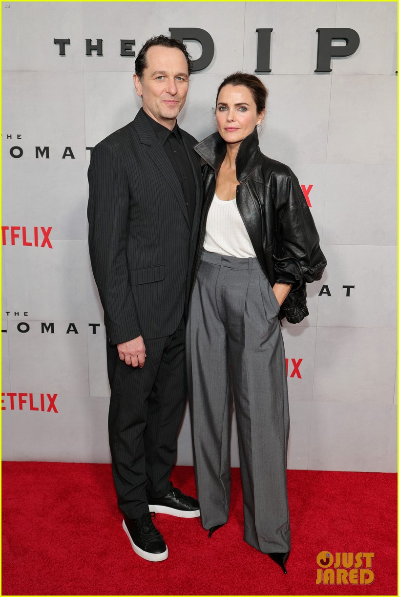 Keri Russell Joined by Longtime Partner Matthew Rhys at 'The Diplomat ...