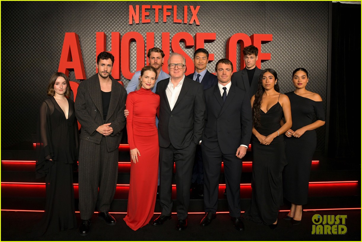 Netflix's 'A House of Dynamite' Cast Comes Together for L.A. Red Carpet ...