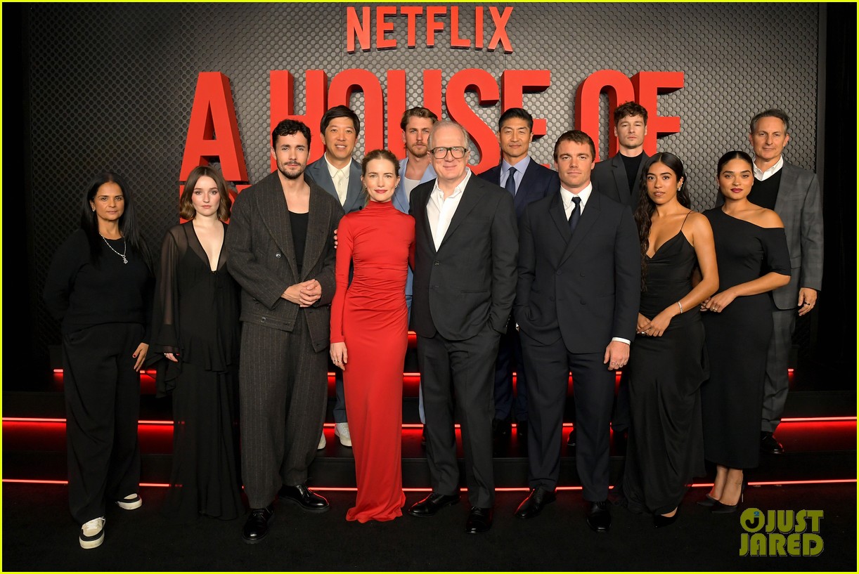 Netflix's 'A House of Dynamite' Cast Comes Together for L.A. Red Carpet ...