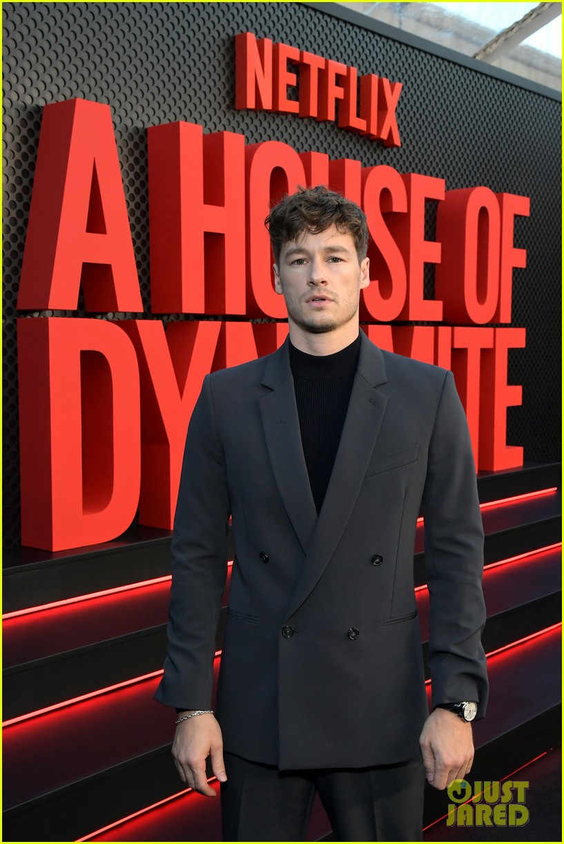 Netflix's 'A House of Dynamite' Cast Comes Together for L.A. Red Carpet ...