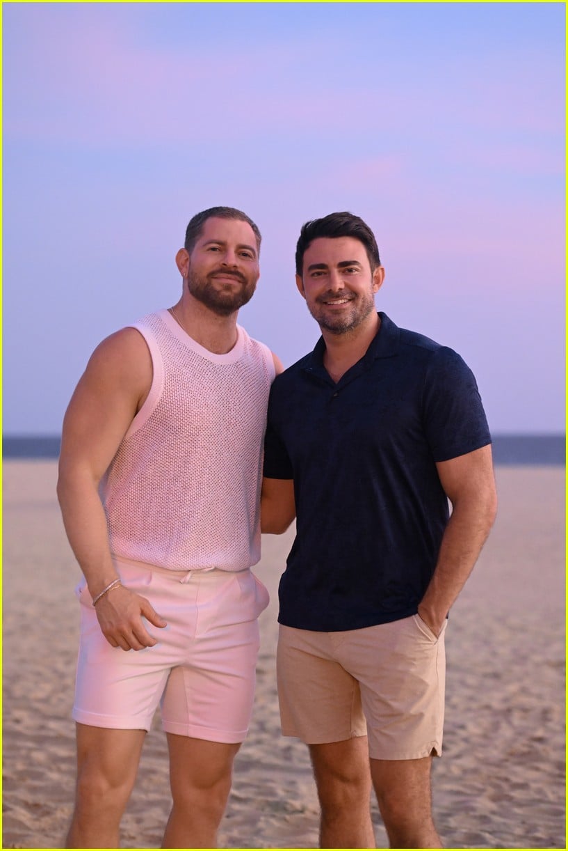 Luke Evans & Jonathan Bennett Vacation Together in Cabo for Luke's BDXY ...