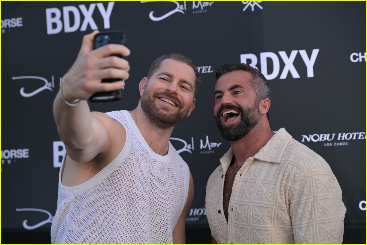 Luke Evans & Jonathan Bennett Vacation Together in Cabo for Luke's BDXY ...