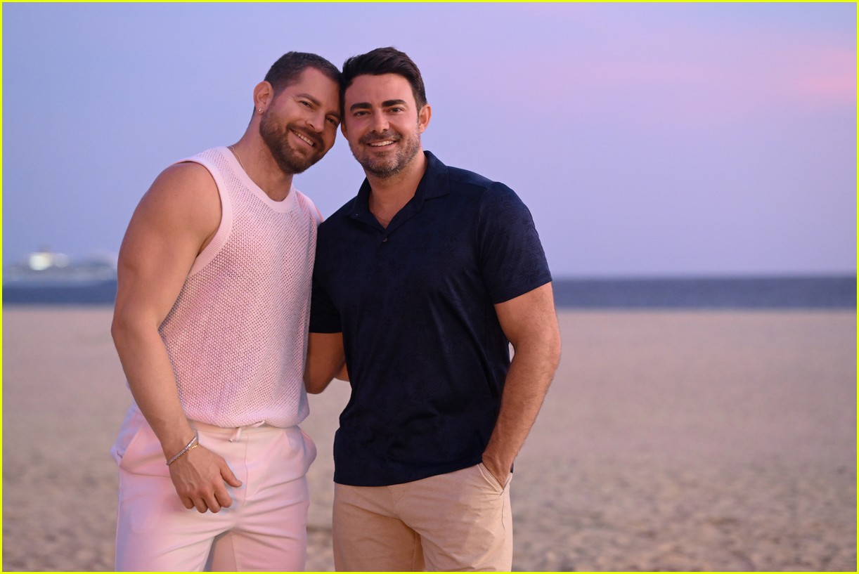 Luke Evans & Jonathan Bennett Vacation Together in Cabo for Luke's BDXY ...