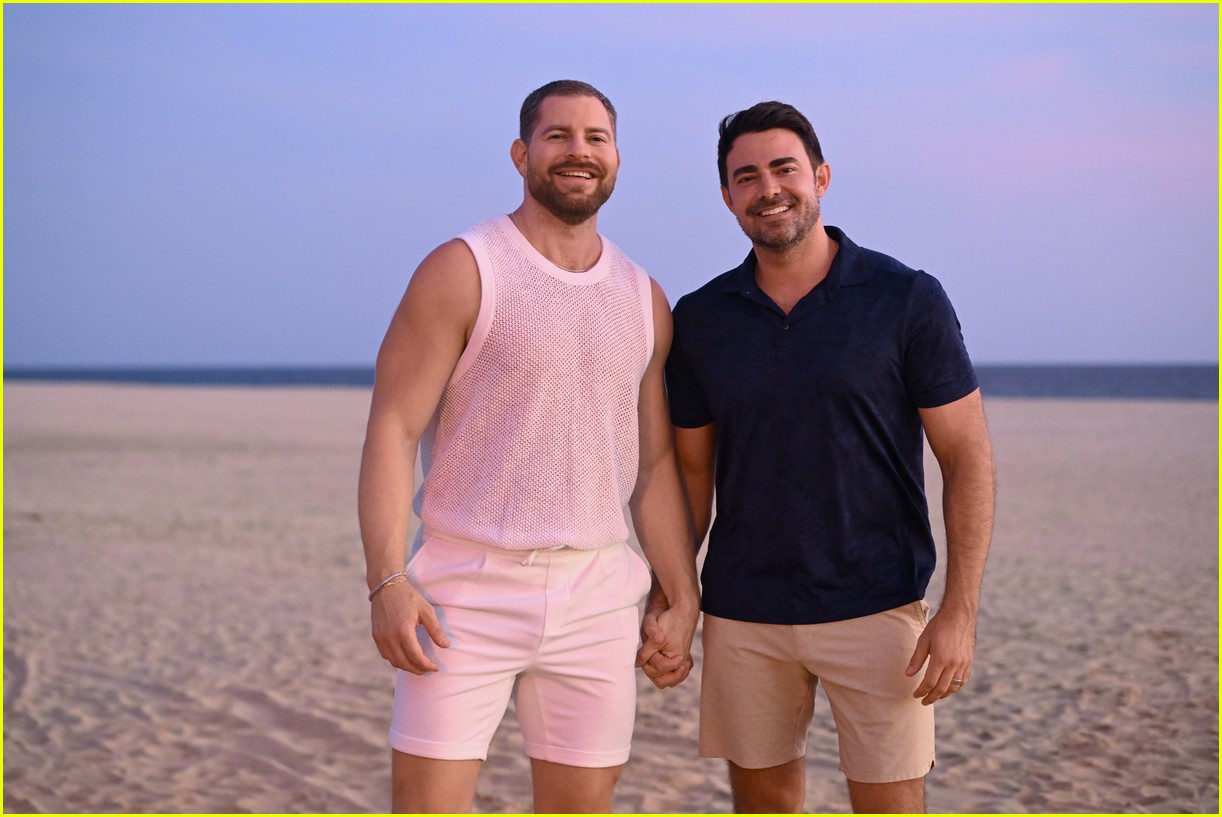 Luke Evans & Jonathan Bennett Vacation Together in Cabo for Luke's BDXY ...