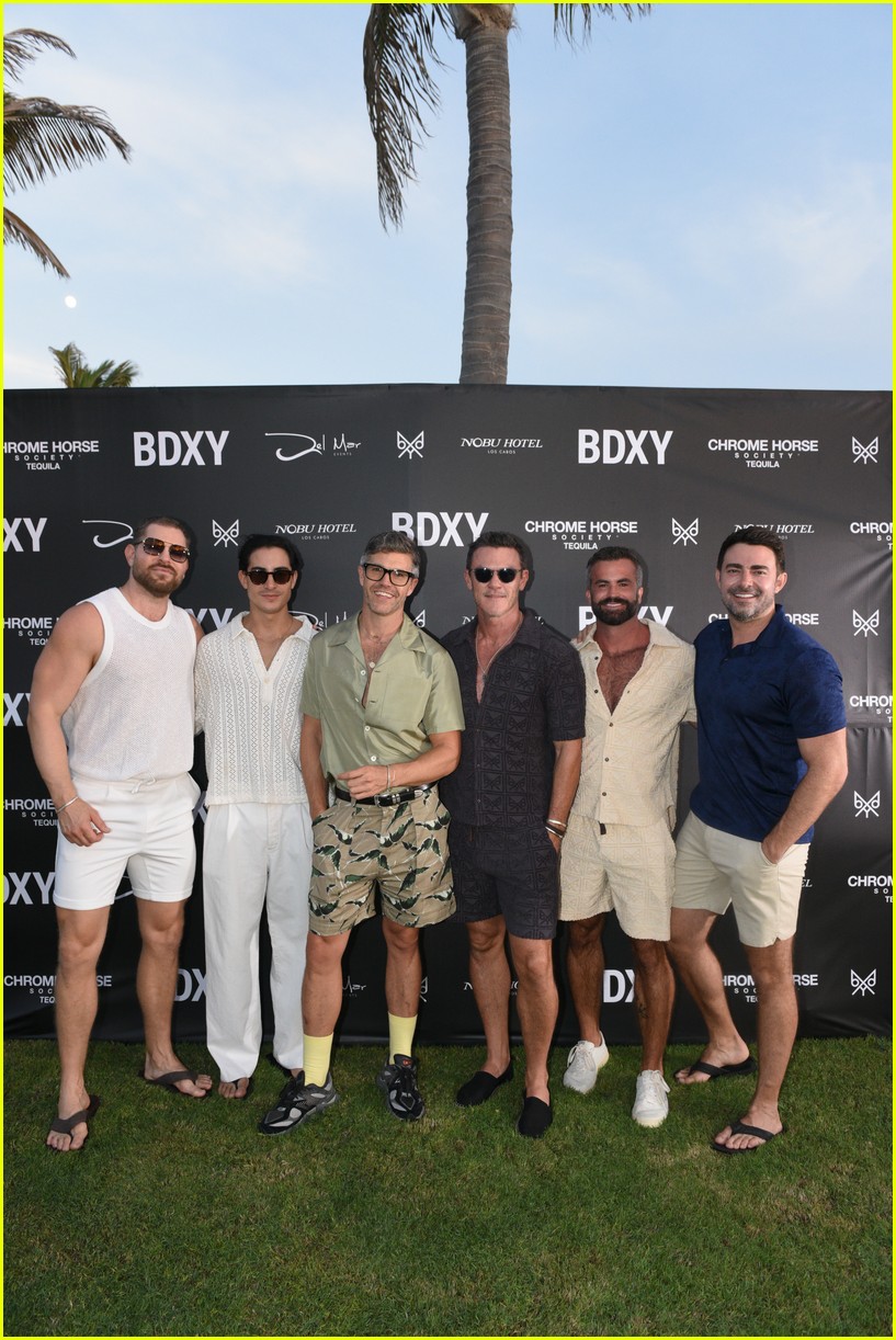 Luke Evans & Jonathan Bennett Vacation Together in Cabo for Luke's BDXY ...