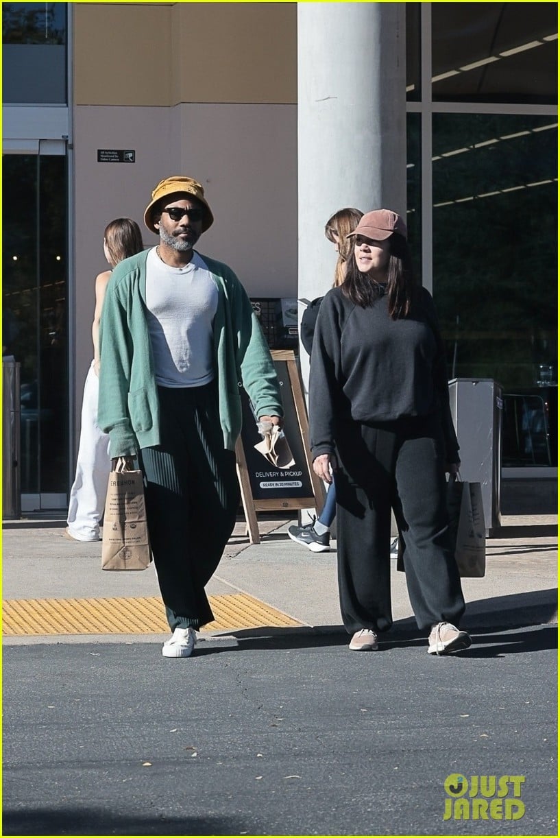 Donald Glover & Wife Michelle White Run Errands Together in L.A.: Photo ...