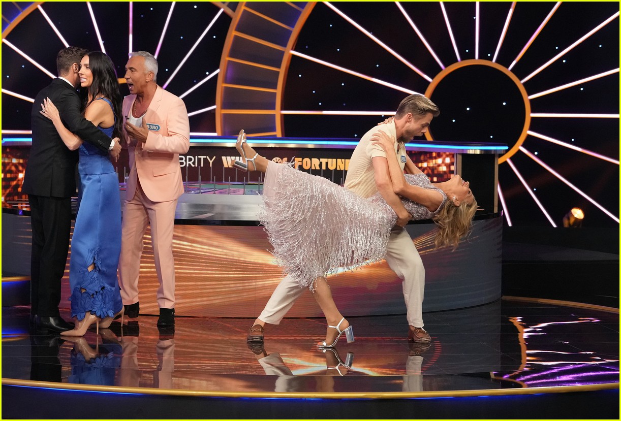 Derek Hough Denies Ryan Seacrest's 'Celebrity Wheel of Fortune' Story ...