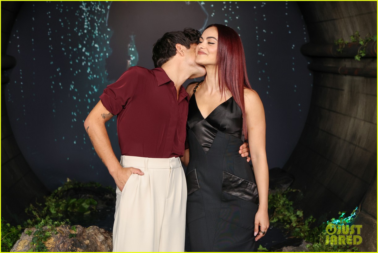 Taylour Paige Joins Blake Cameron James, Chris Chalk, & More at 'IT: Welcome to Derry' Premiere ...