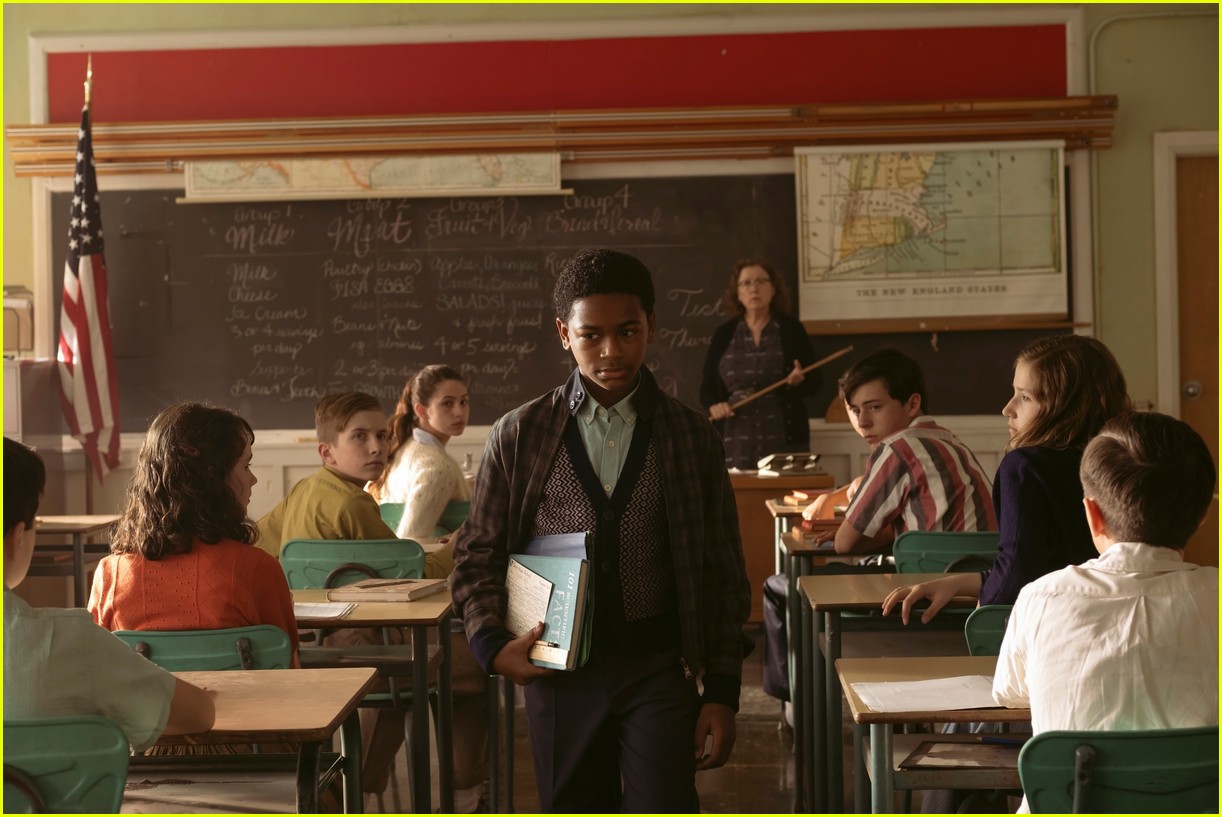 'It: Welcome to Derry' Episode 2 Stills Tease Aftermath of Bloodbath ...