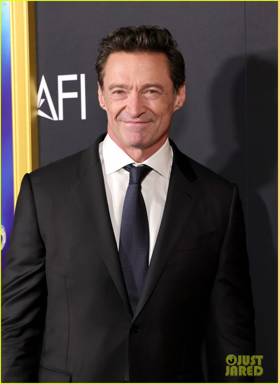 Hugh Jackman & Sutton Foster Walk First Red Carpet as a Couple for Hugh ...