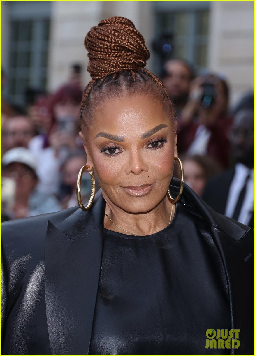 Janet Jackson & Niece Paris Spotted Reuniting at Tom Ford Show During ...