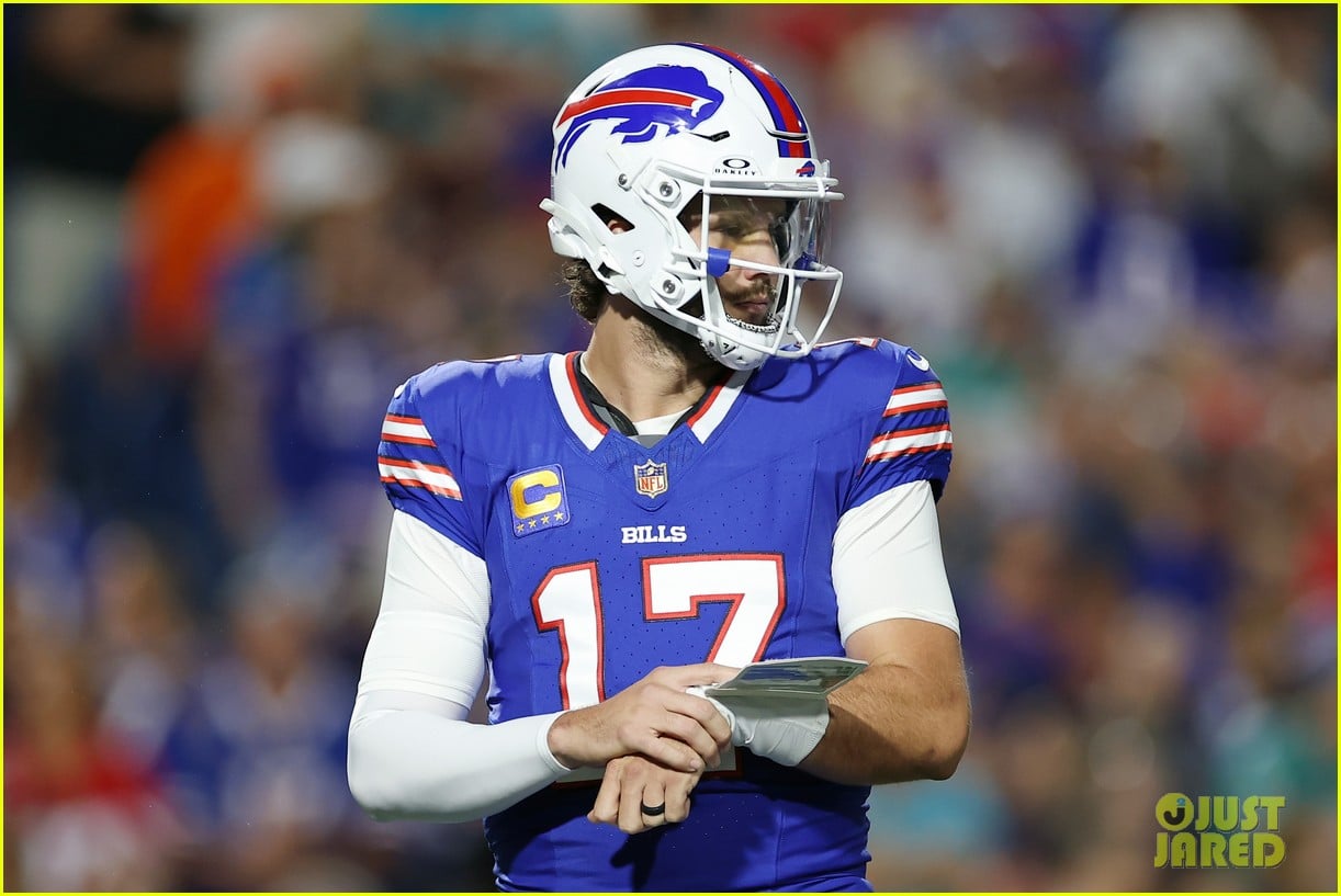 Fans Notice Josh Allen's Unexpected Tribute to Wife Hailee Steinfeld ...