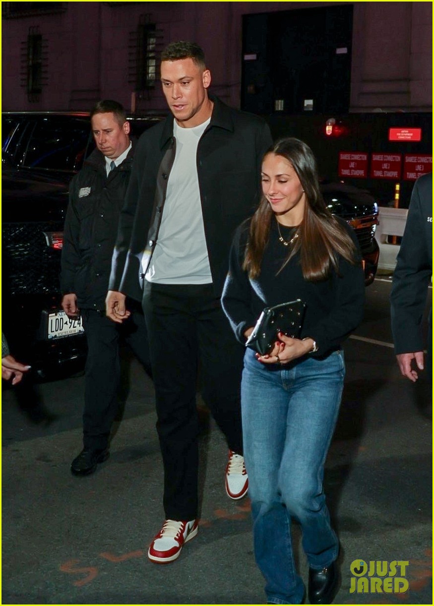Aaron Judge & Wife Samantha Step Out for Rare Date Night at New York ...