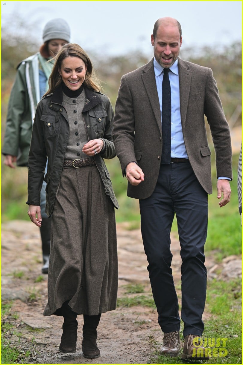 Kate Middleton & Prince William Visit a Flax Farm During Surprise Trip ...