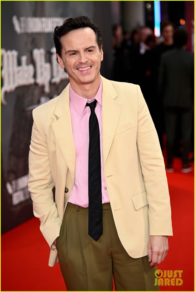 Daniel Craig Joins the Star-Studded 'Knives Out 3' Cast at London Red ...